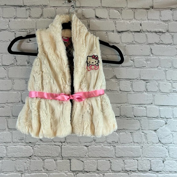 Hello Kitty | Jackets & Coats | Hello Kitty White Faux Fur Vest | Poshmark